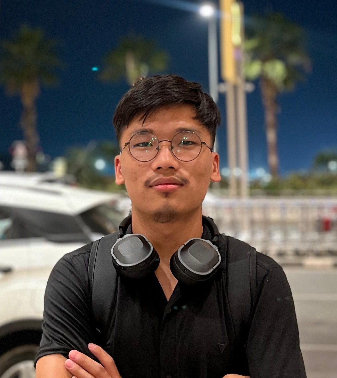 Ngamlenmang Touthang - Full Stack Developer